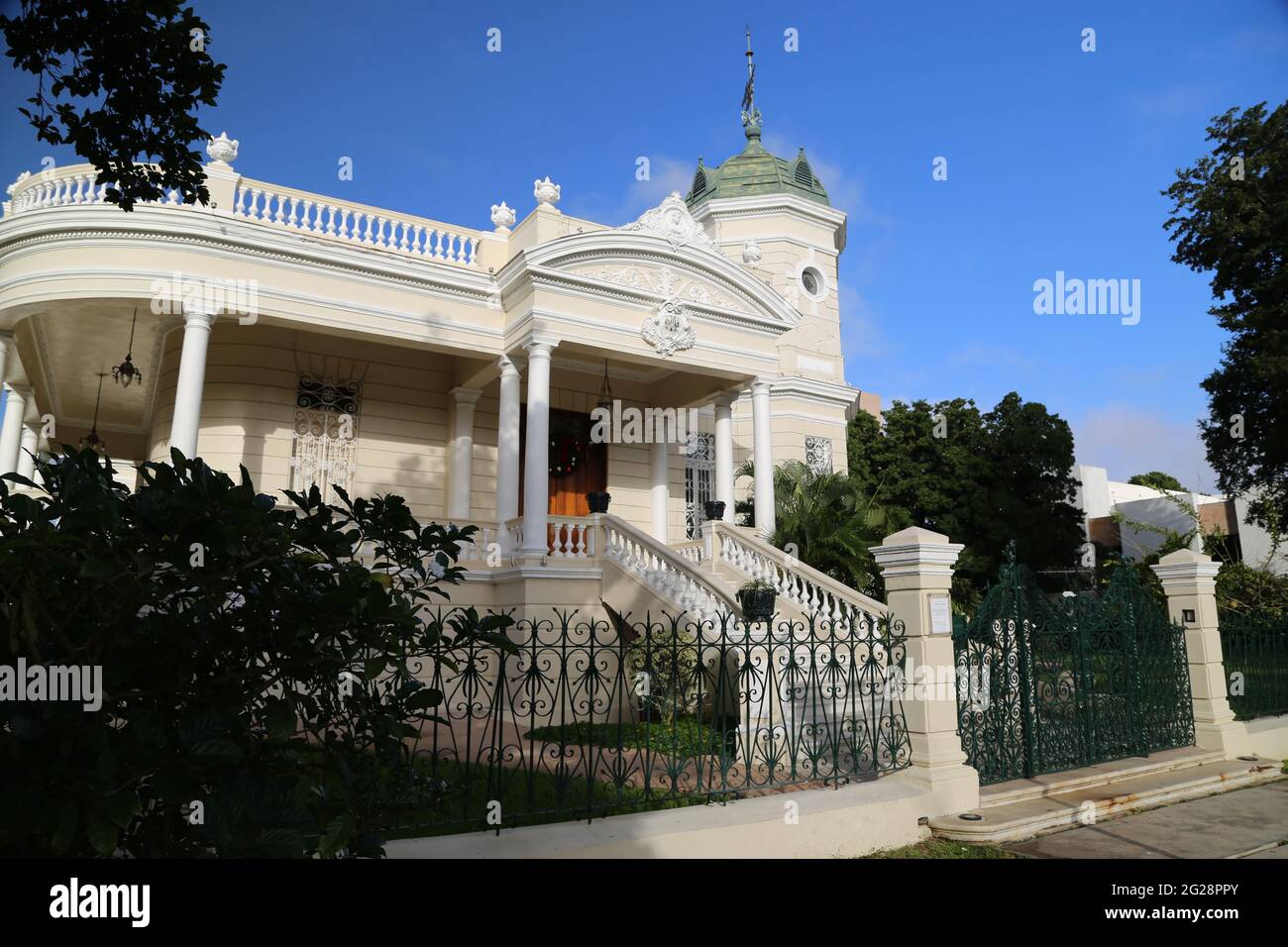 Colonial building in the city of Merida, Mexico Stock Photo - Alamy