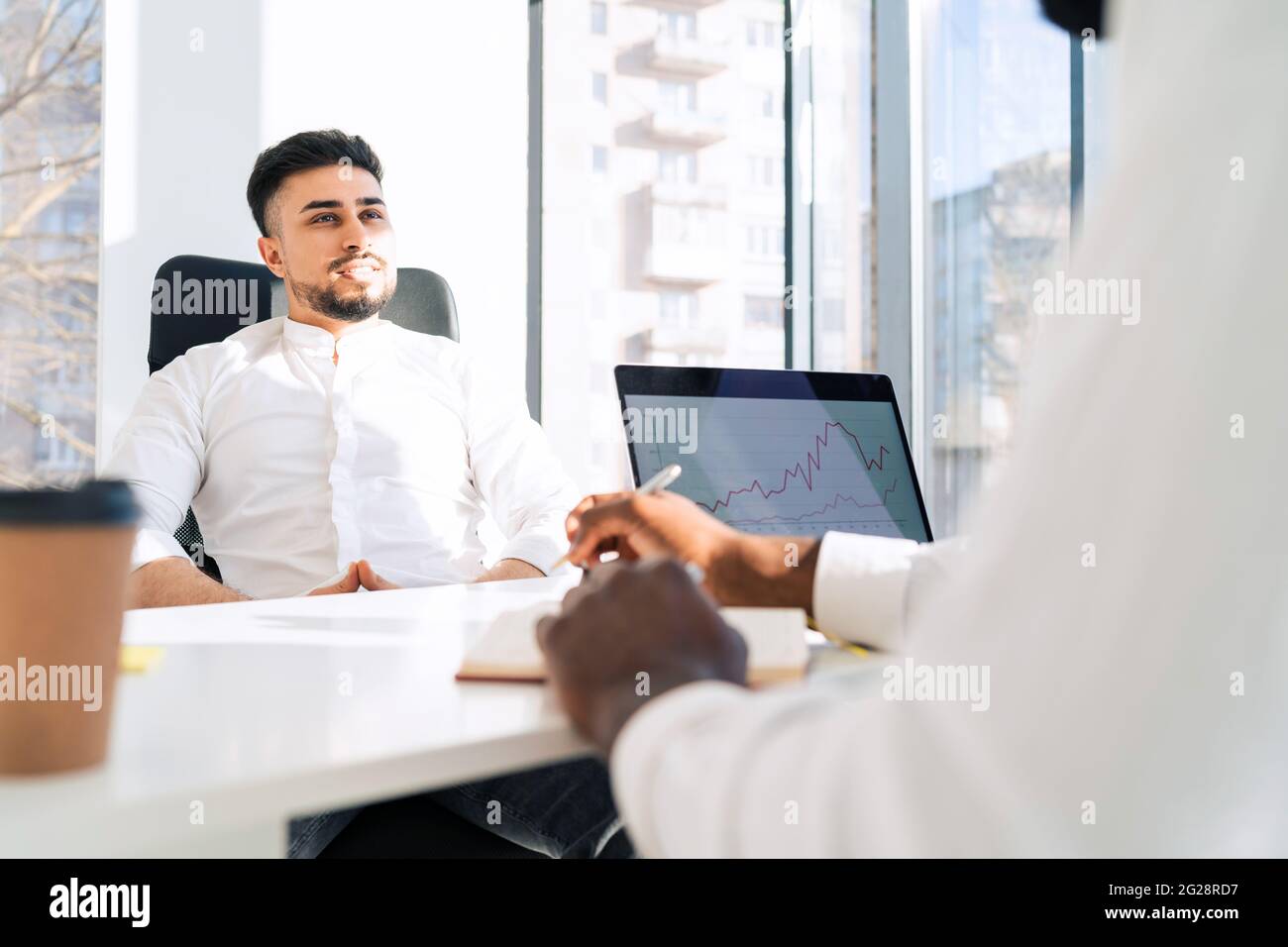 Customer interviews hi-res stock photography and images - Alamy
