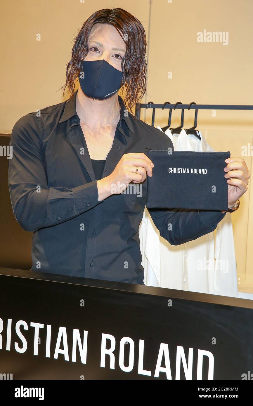 CHRISTIAN ROLAND, an apparel brand produced by Japanese Host ROLAND ...