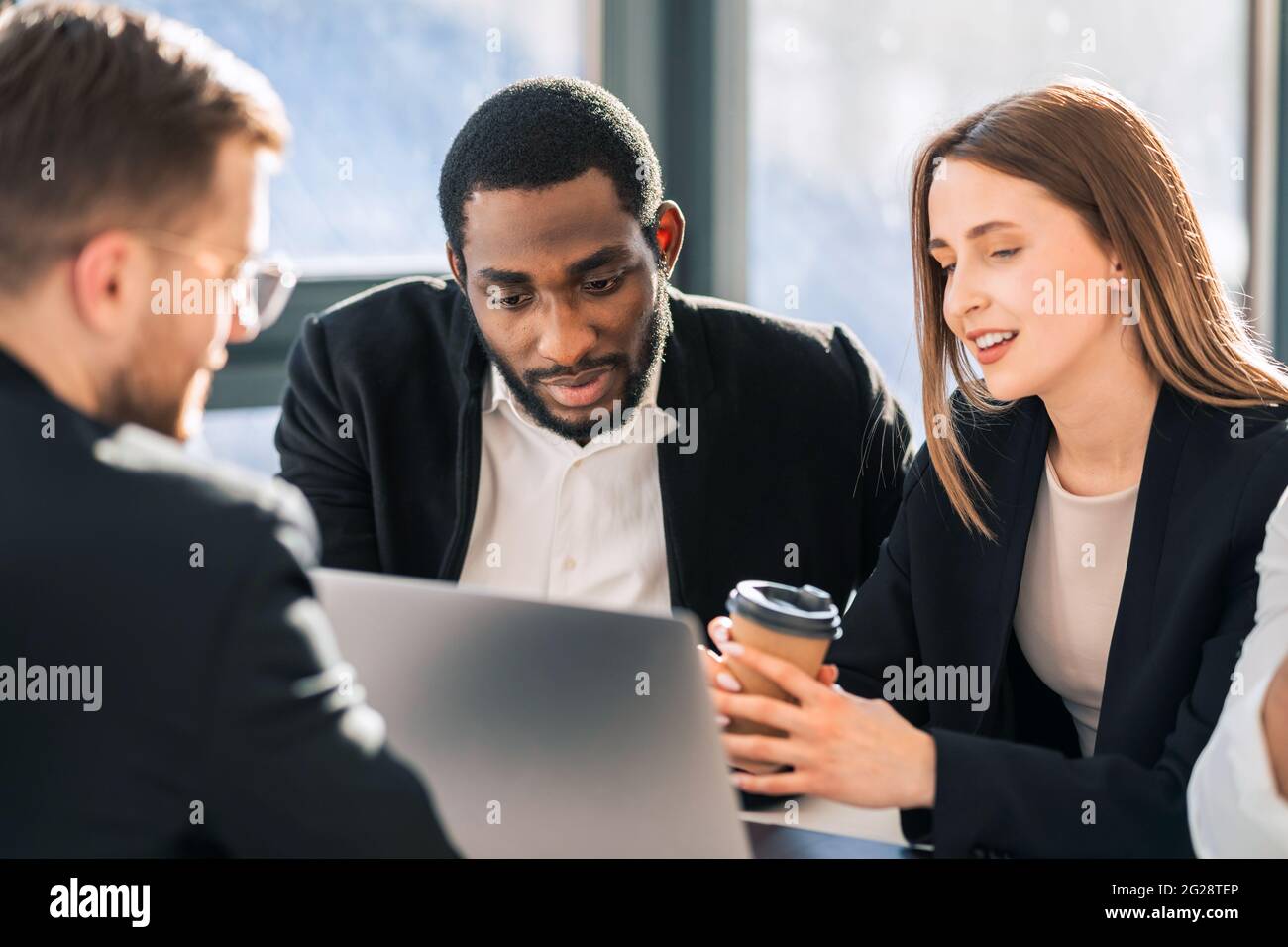 Office workers sitting behind hi-res stock photography and images - Alamy