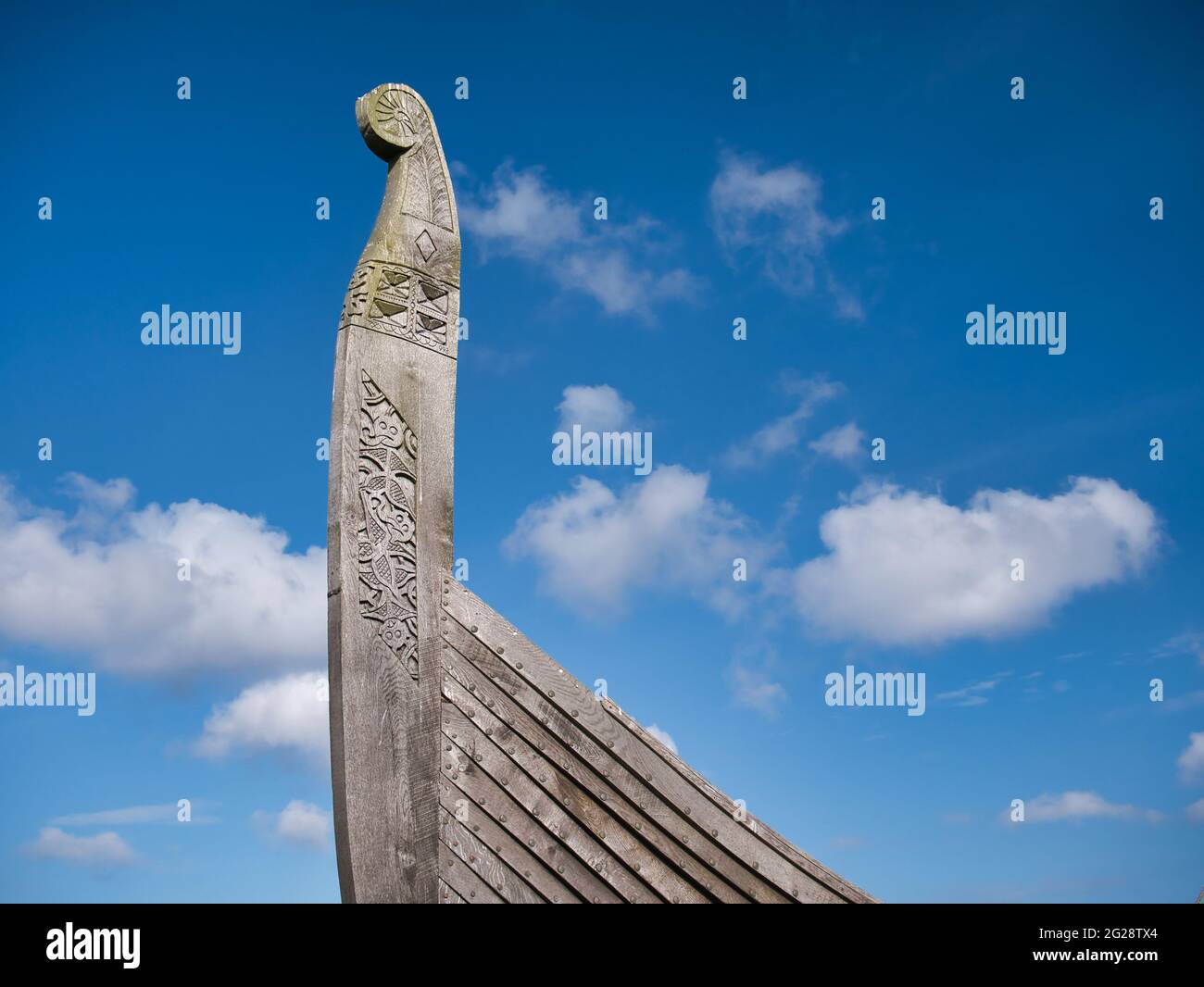 Viking ship prow hi-res stock photography and images - Alamy
