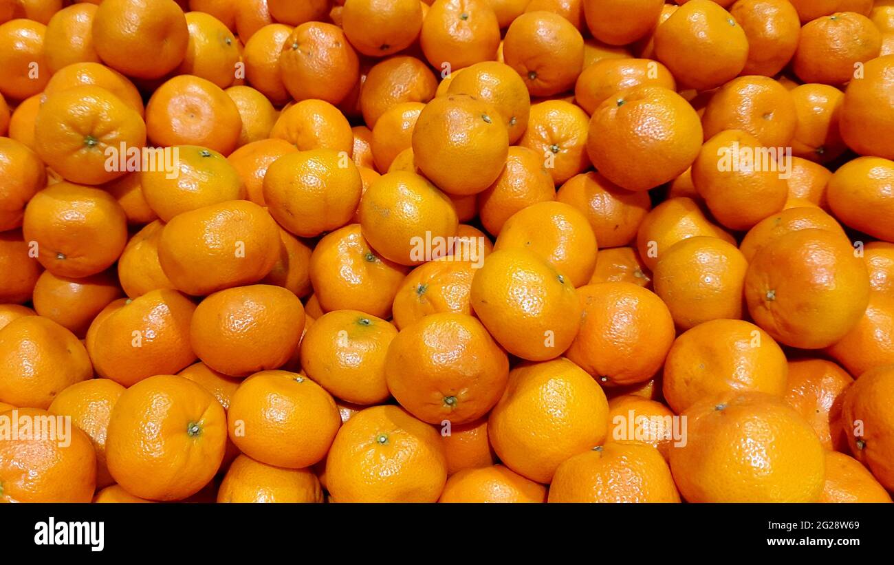 Oranges texture hi-res stock photography and images - Alamy