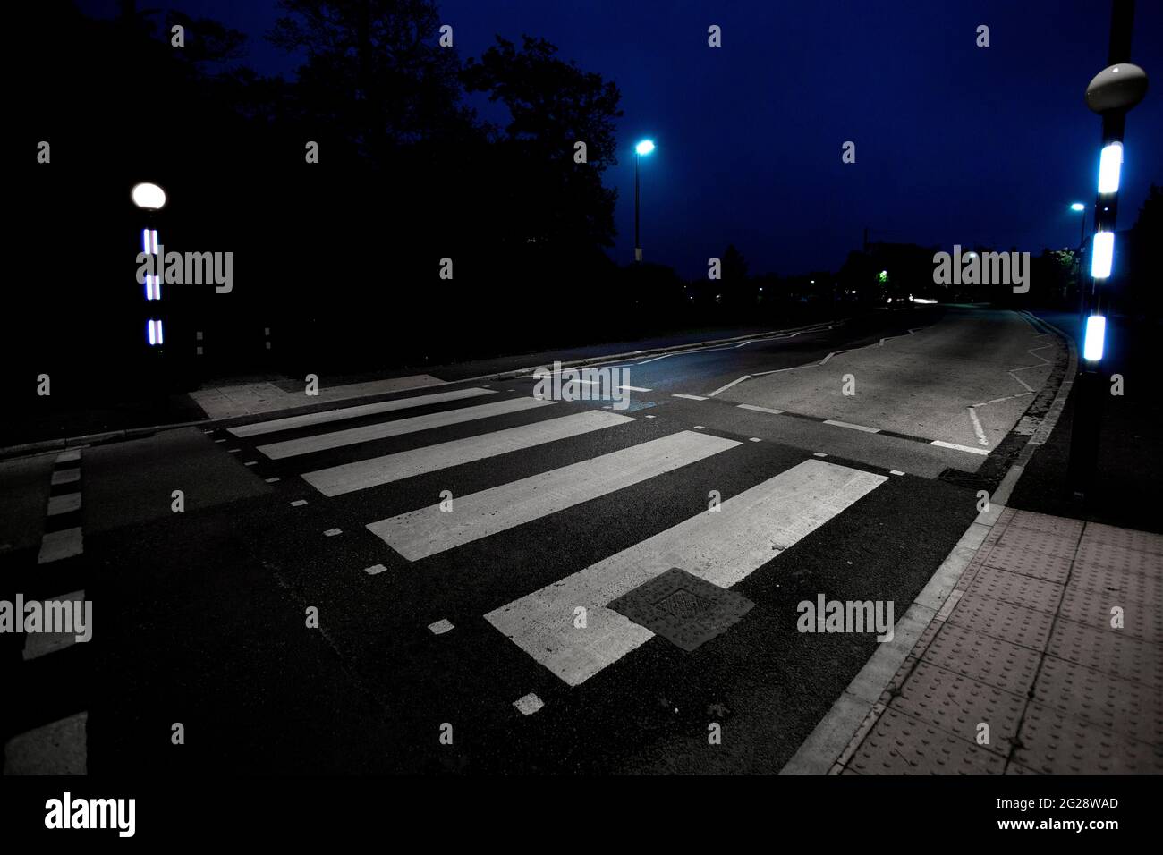 Zebra crossing road children hi-res stock photography and images - Alamy