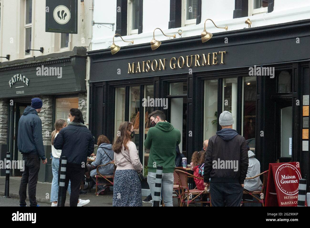 Welcome people back hi-res stock photography and images - Alamy