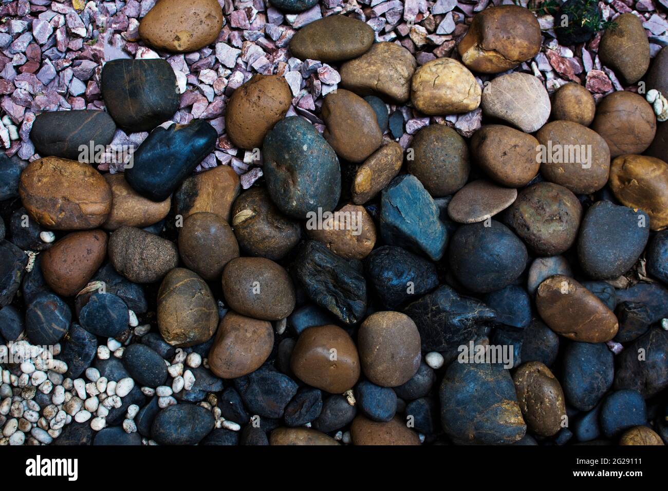 Gravel textures stone for background close up Stock Photo - Alamy