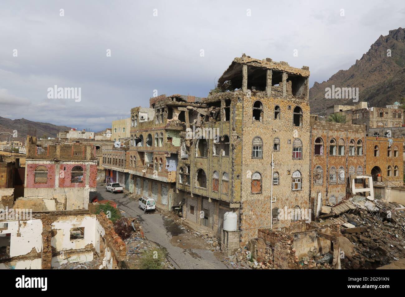Taiz Yemen 29 Apr 2021 : Yemenis walking on the rubble of houses ...