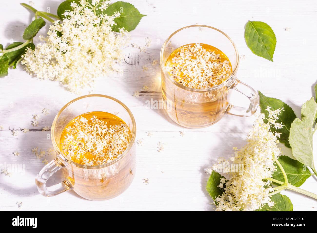 Elderberry flower tea. Refreshing summer drink, healthy lifestyle ...