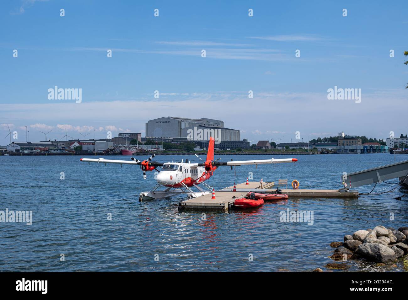 Floatplane harbor hi-res stock photography and images - Alamy