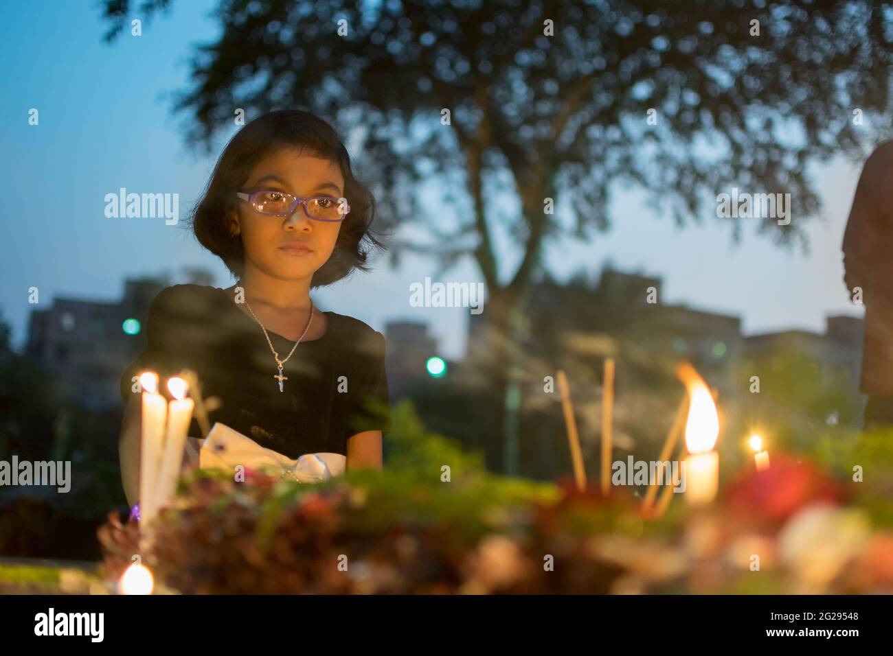 Child grave cemetary hi-res stock photography and images - Alamy