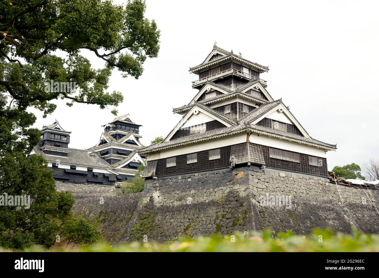 KUMAMOTO - DEC,16 : Landscape of Kumamoto castle, a hilltop Japanese ...