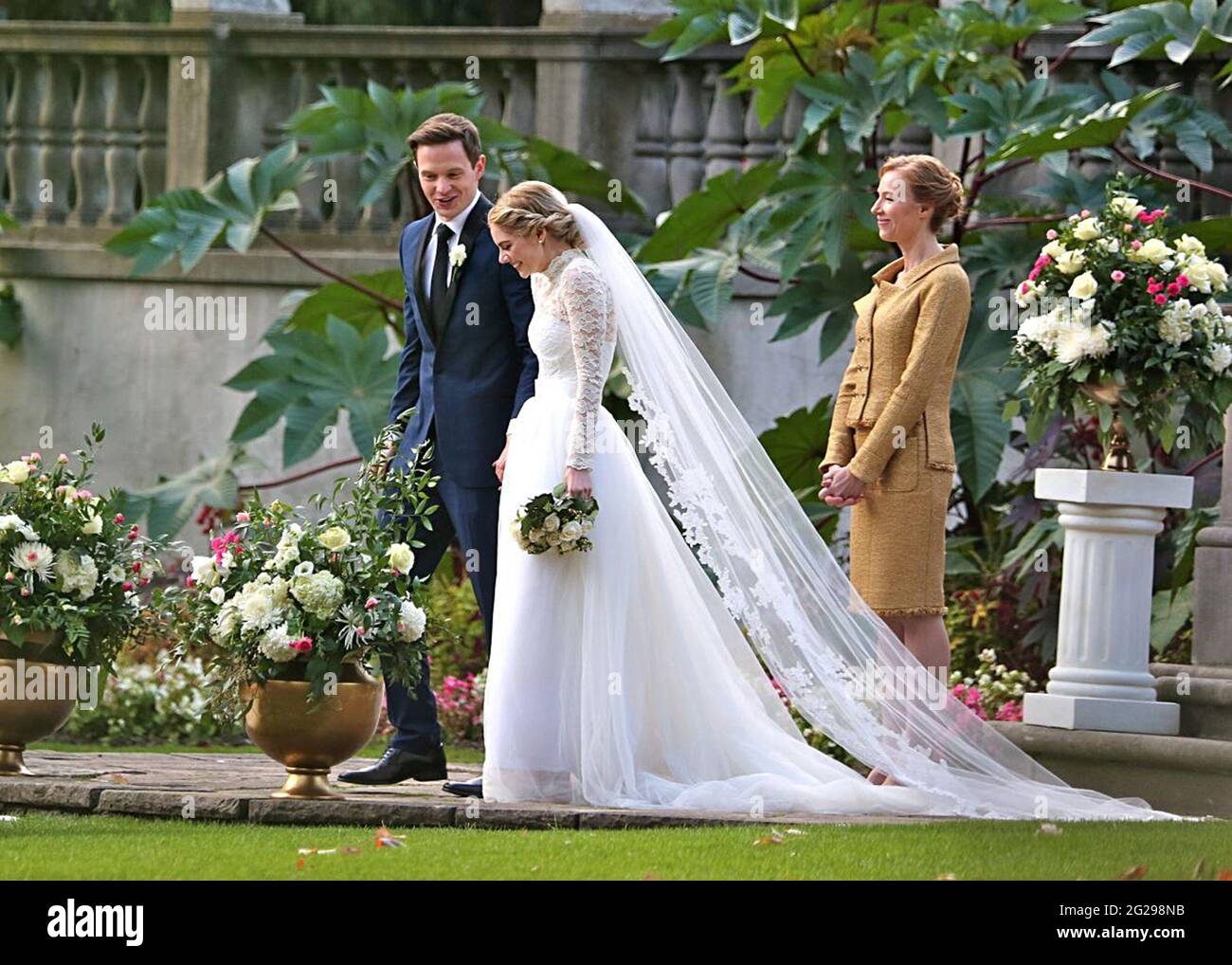 USA. Mark O'Brien and Samara Weaving in the ©Fox Searchlight Pictures ...