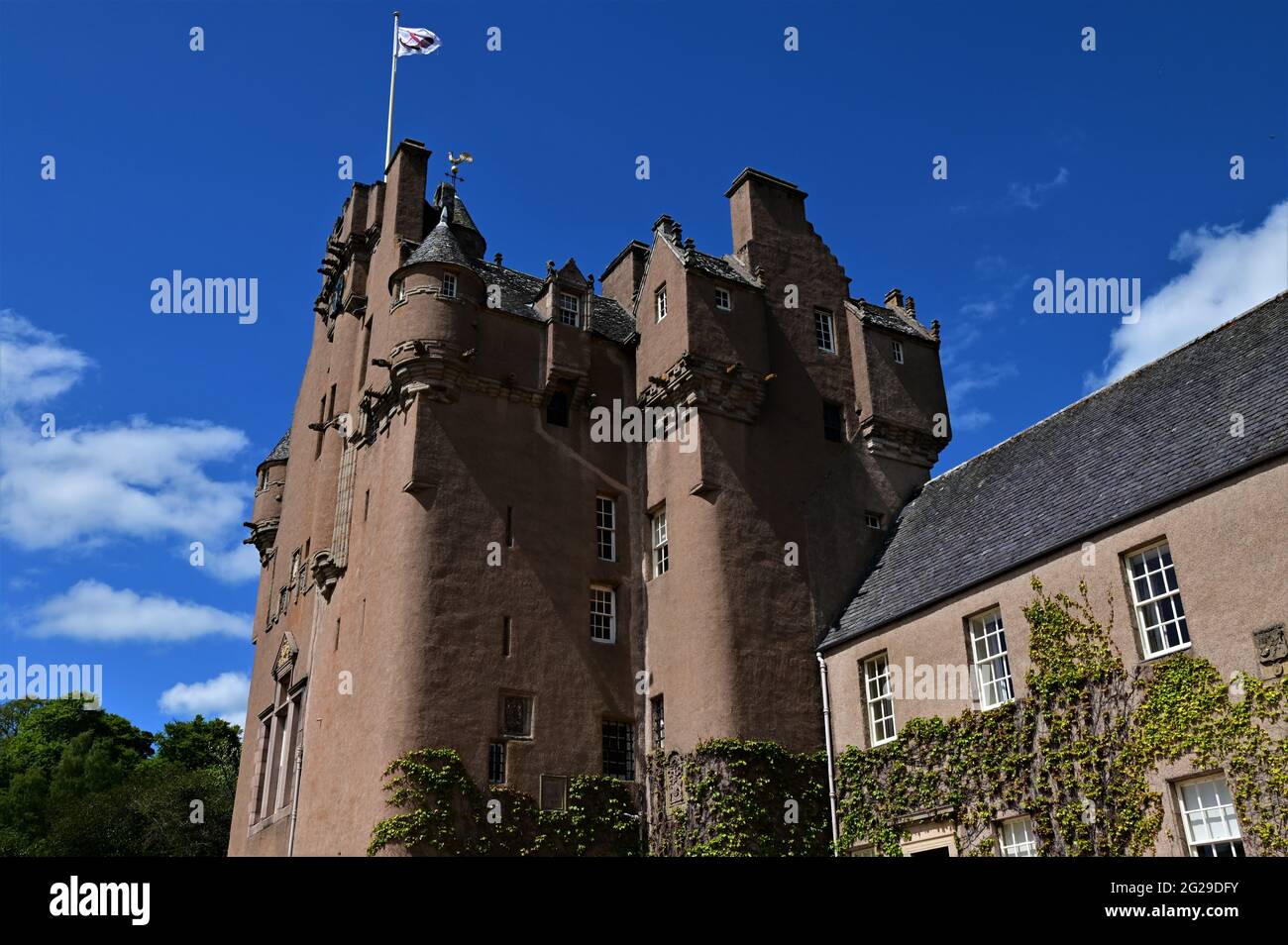 Crathes castle historical hi-res stock photography and images - Alamy
