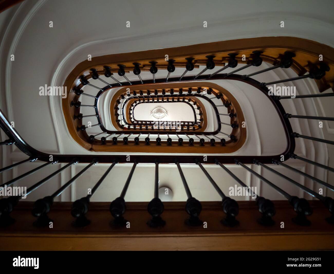 The round staircase hi-res stock photography and images - Alamy
