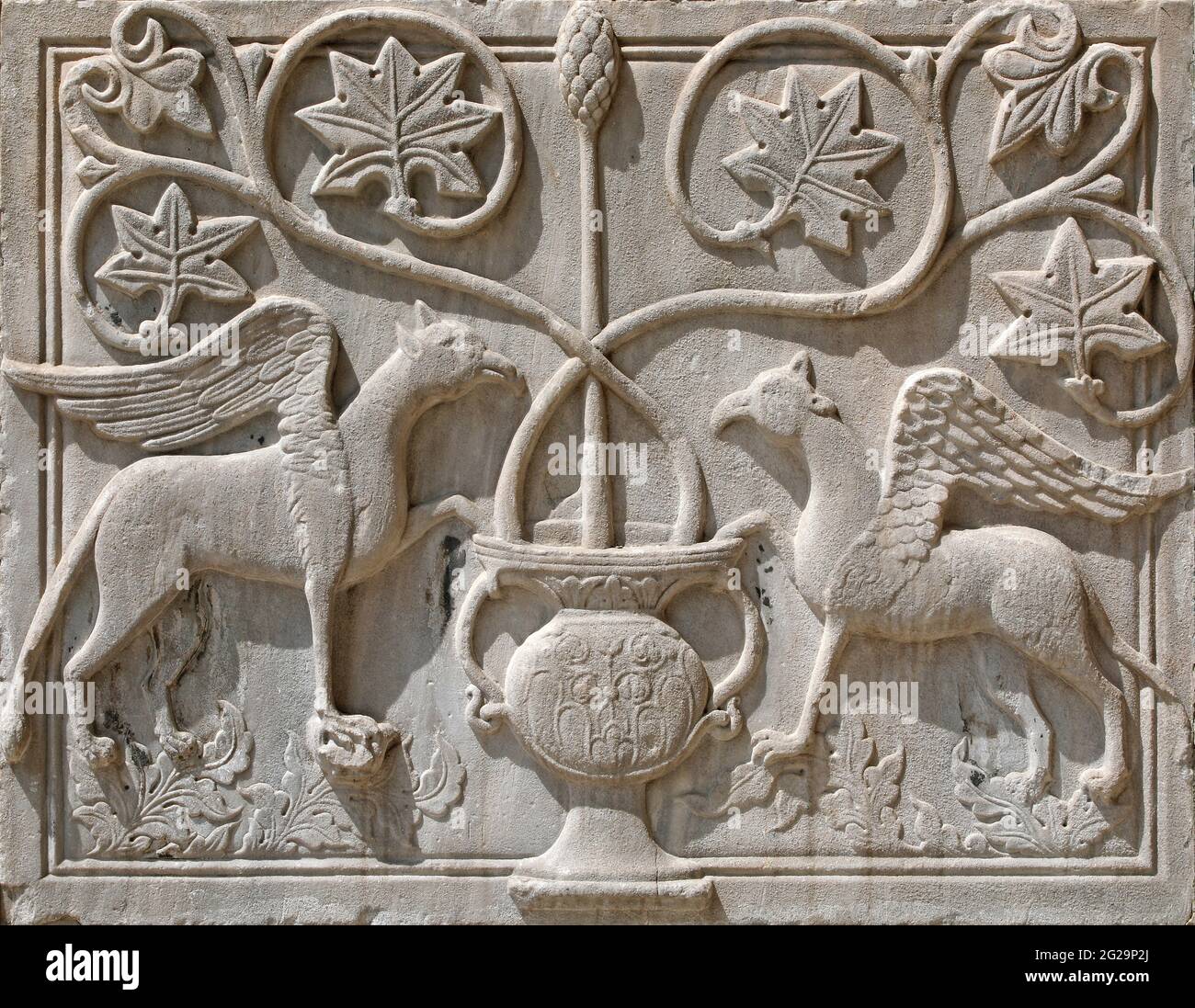 Old square plate hi-res stock photography and images - Alamy