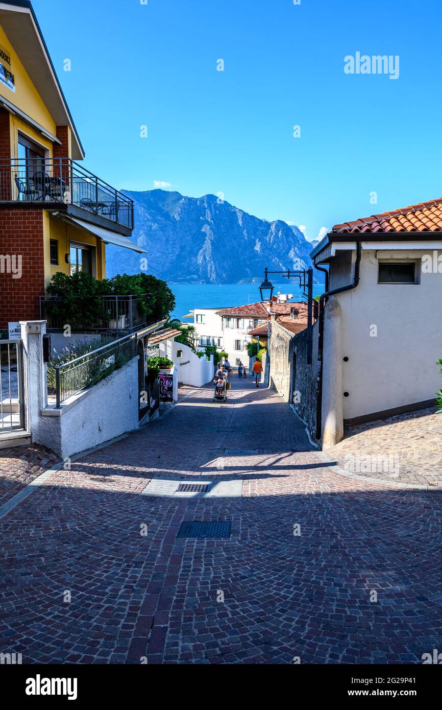 Gardasee malcesine italien hi-res stock photography and images - Alamy