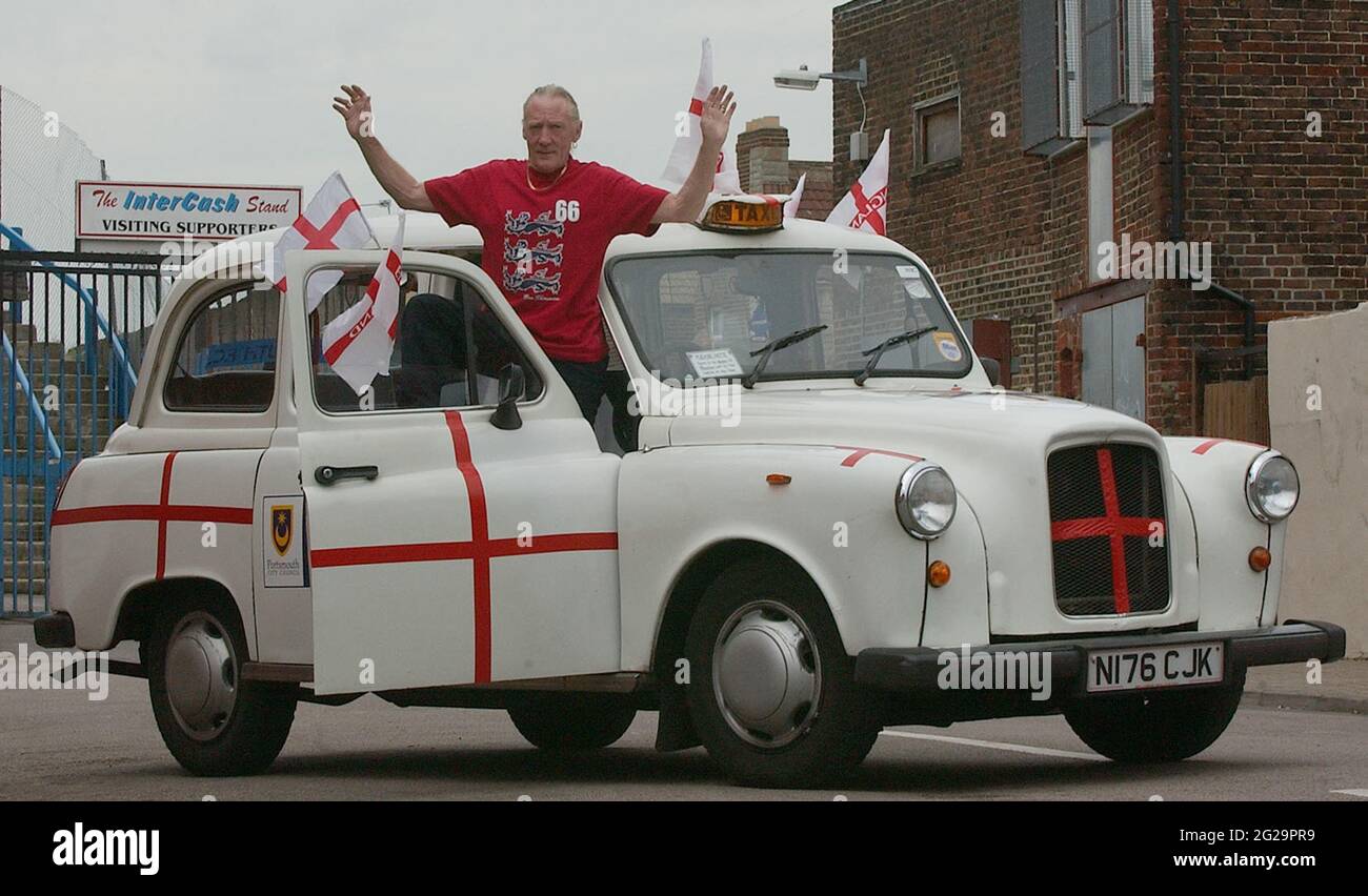 ENGLAND FANATIC TAXI DRIVER PHIL CUTLER WITH HIS TAXI CAB FITTD OUT IN ...