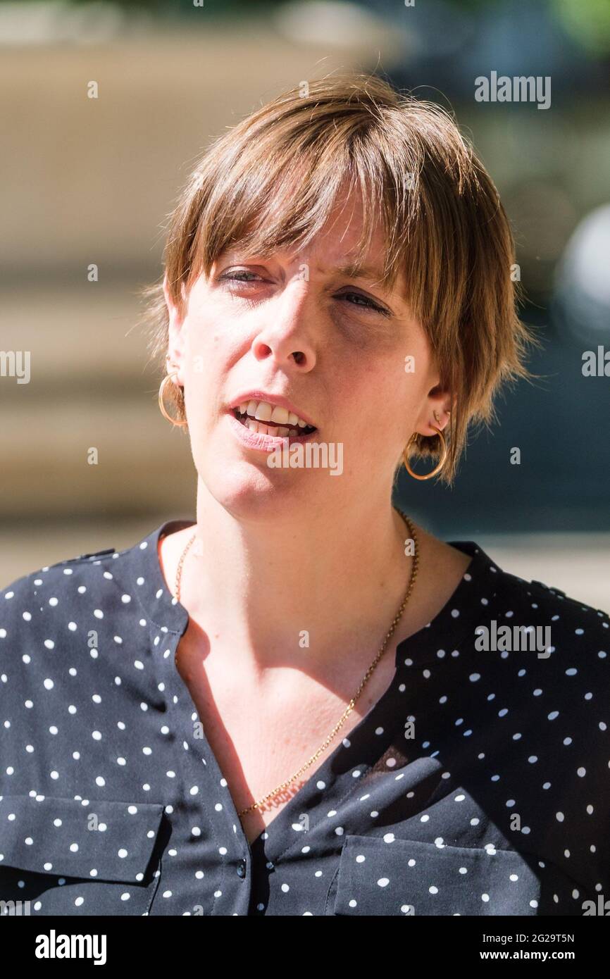 Letter g7 hi-res stock photography and images - Alamy