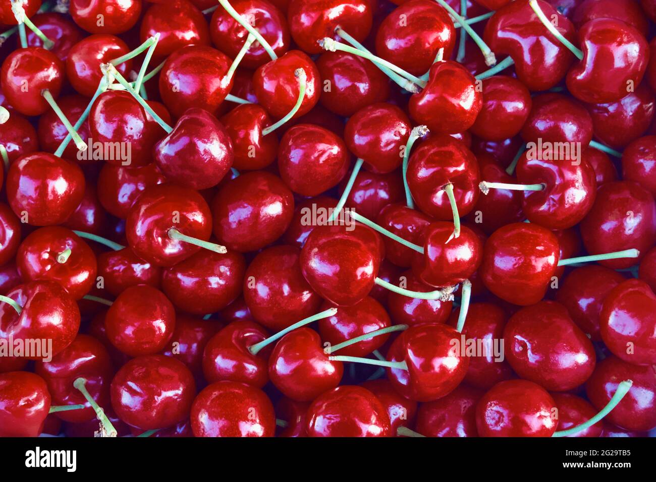 Cherries wallpaper hi-res stock photography and images - Alamy