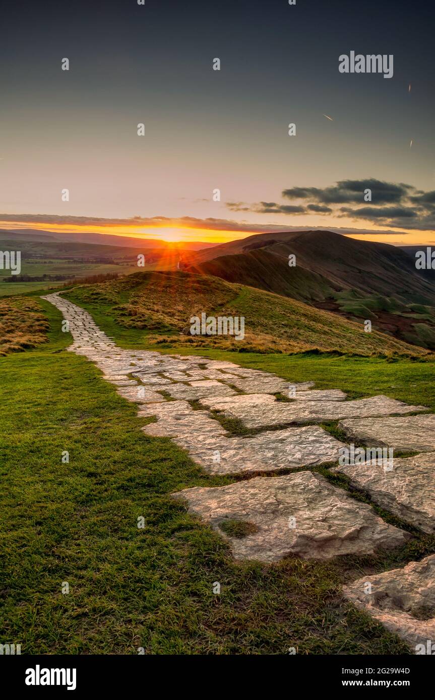Edale, peak district sunset hi-res stock photography and images - Alamy