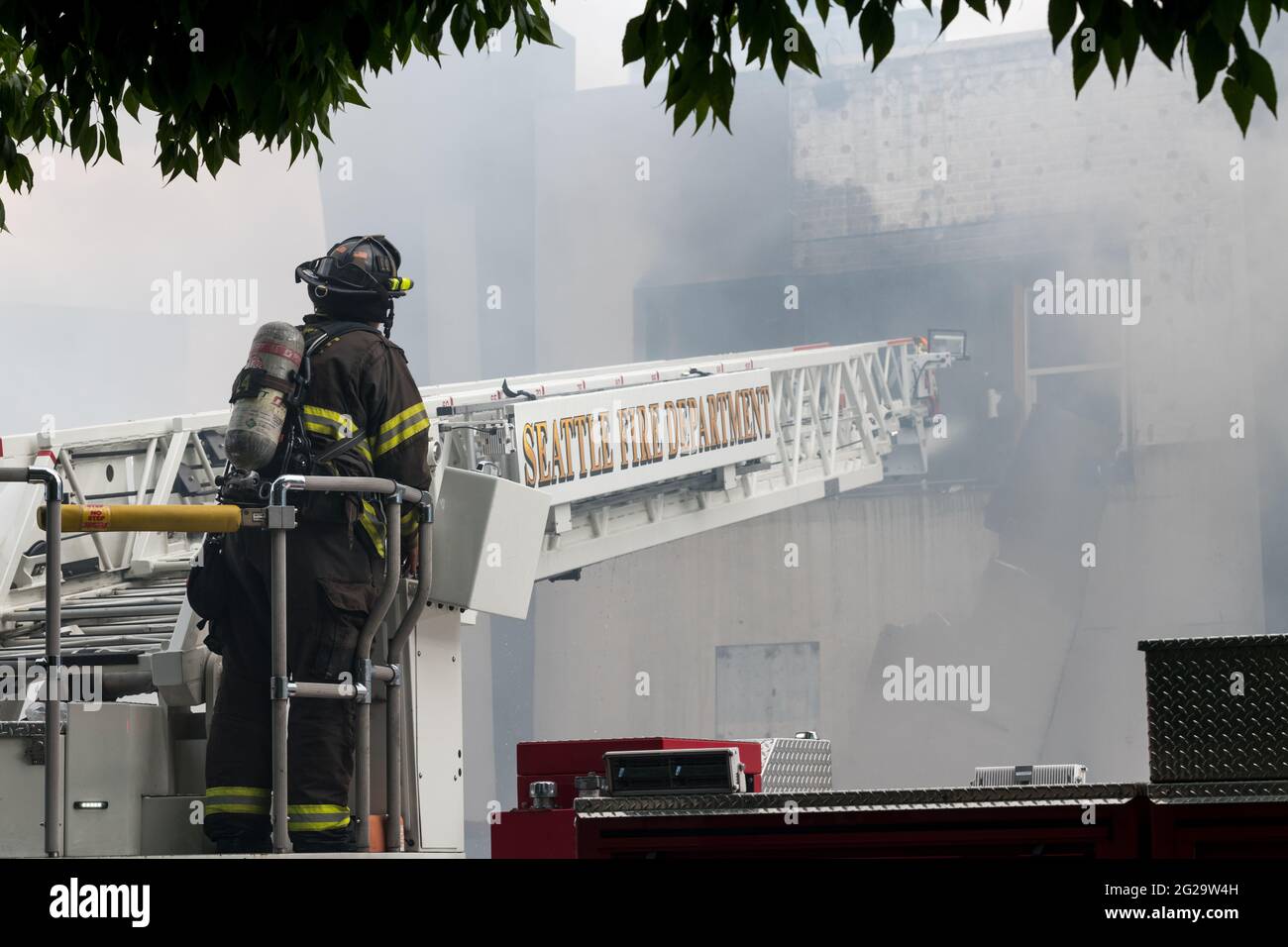 Seattle, USA. 8th Jun, 2021. Seattle Fire Department responding to a ...