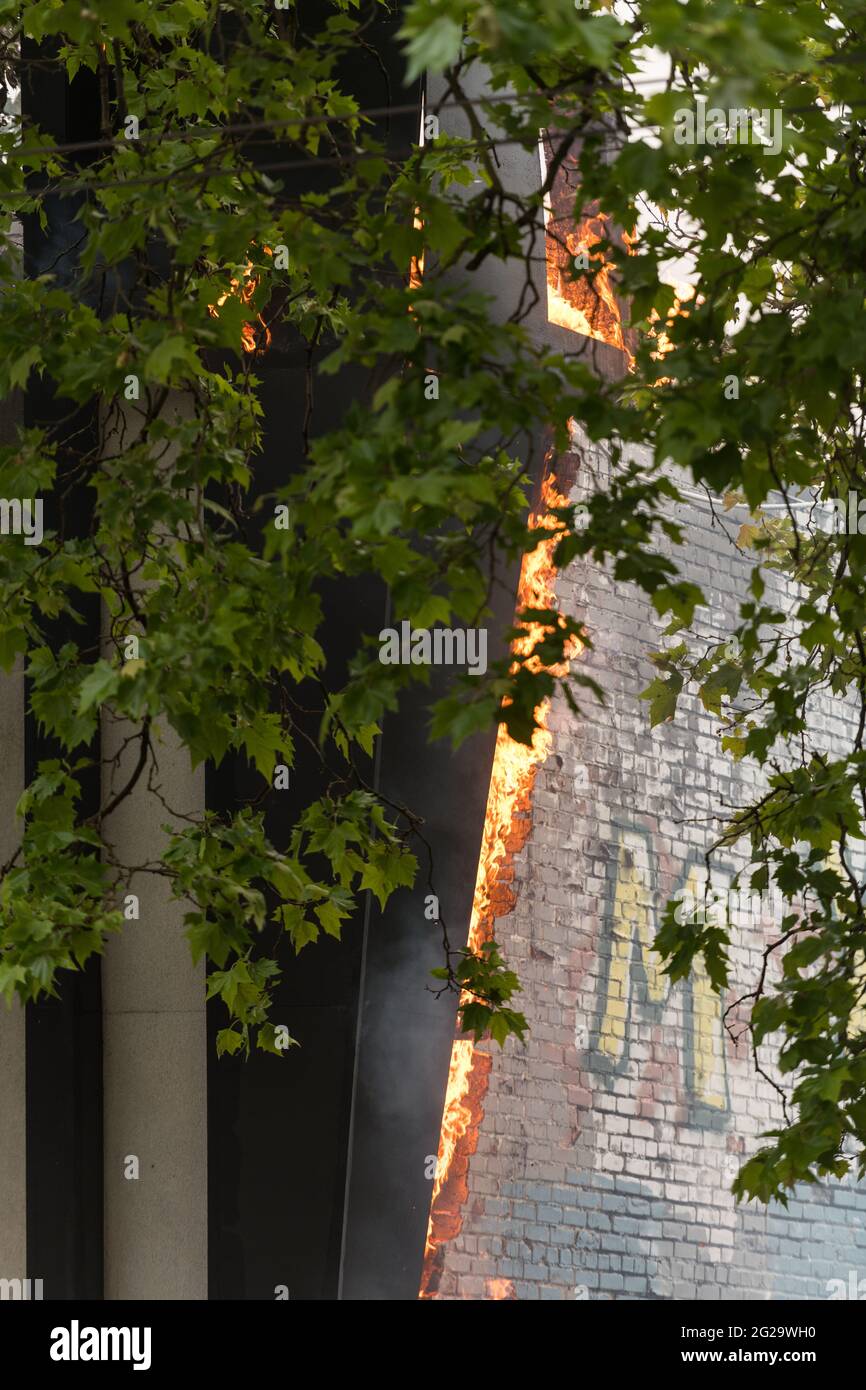 Seattle, USA. 8th Jun, 2021. Seattle Fire Department responding to a ...