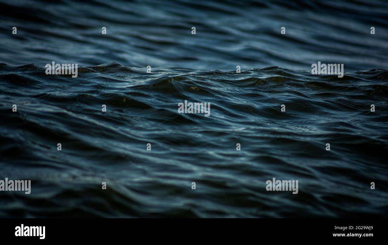 Deepwater deep blue water hi-res stock photography and images - Alamy