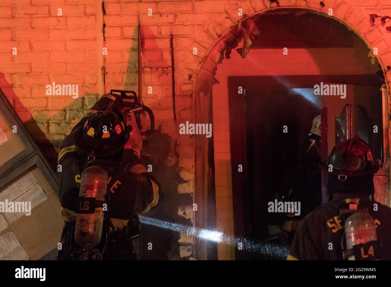 Seattle, USA. 18th Apr, 2021. Seattle Fire Department putting out ...
