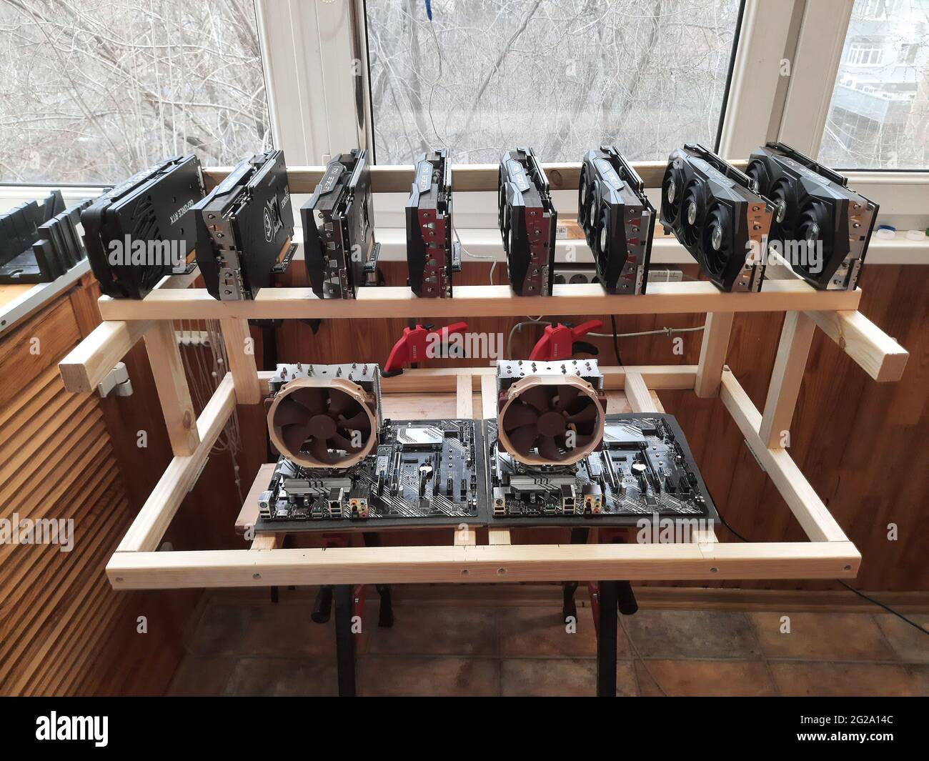 Setting up a cryptocurrency mining rig with optimal operating ...