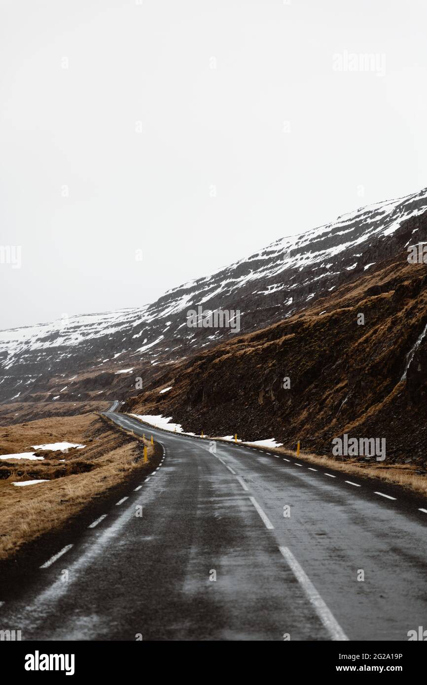 Empty paved road alongside hi-res stock photography and images - Alamy