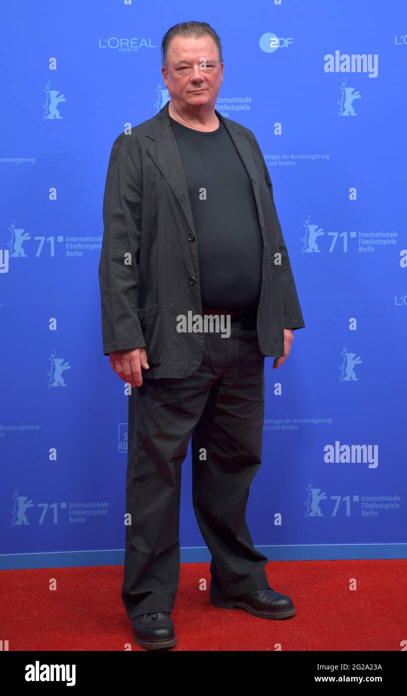 Berlin, Germany. 09th June, 2021. Actor Peter Kurth arrives at the ...