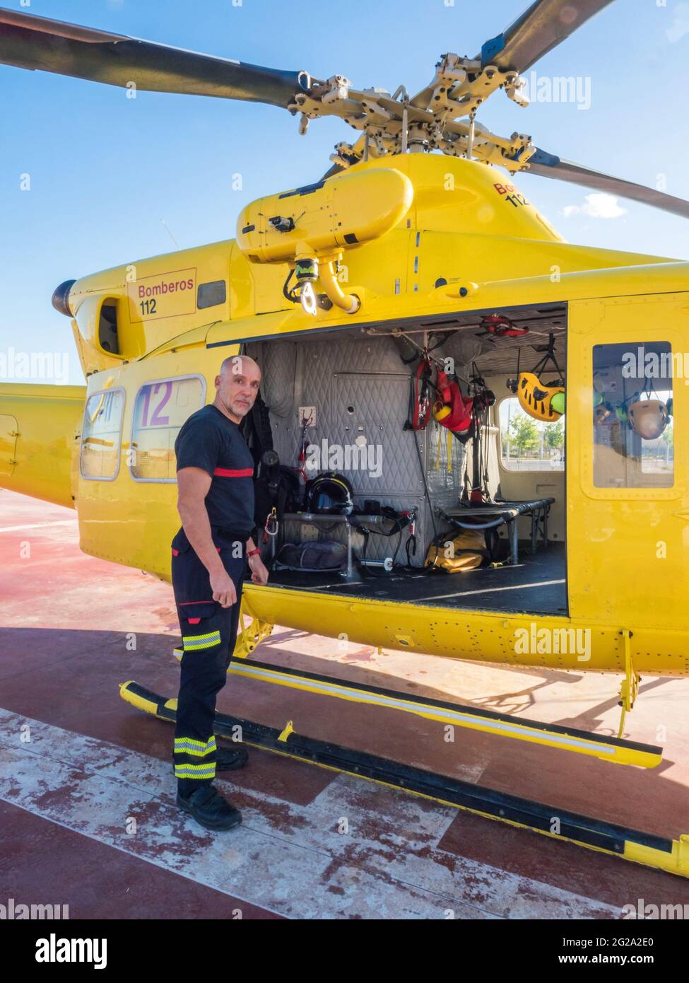Fireman waiting hi-res stock photography and images - Alamy