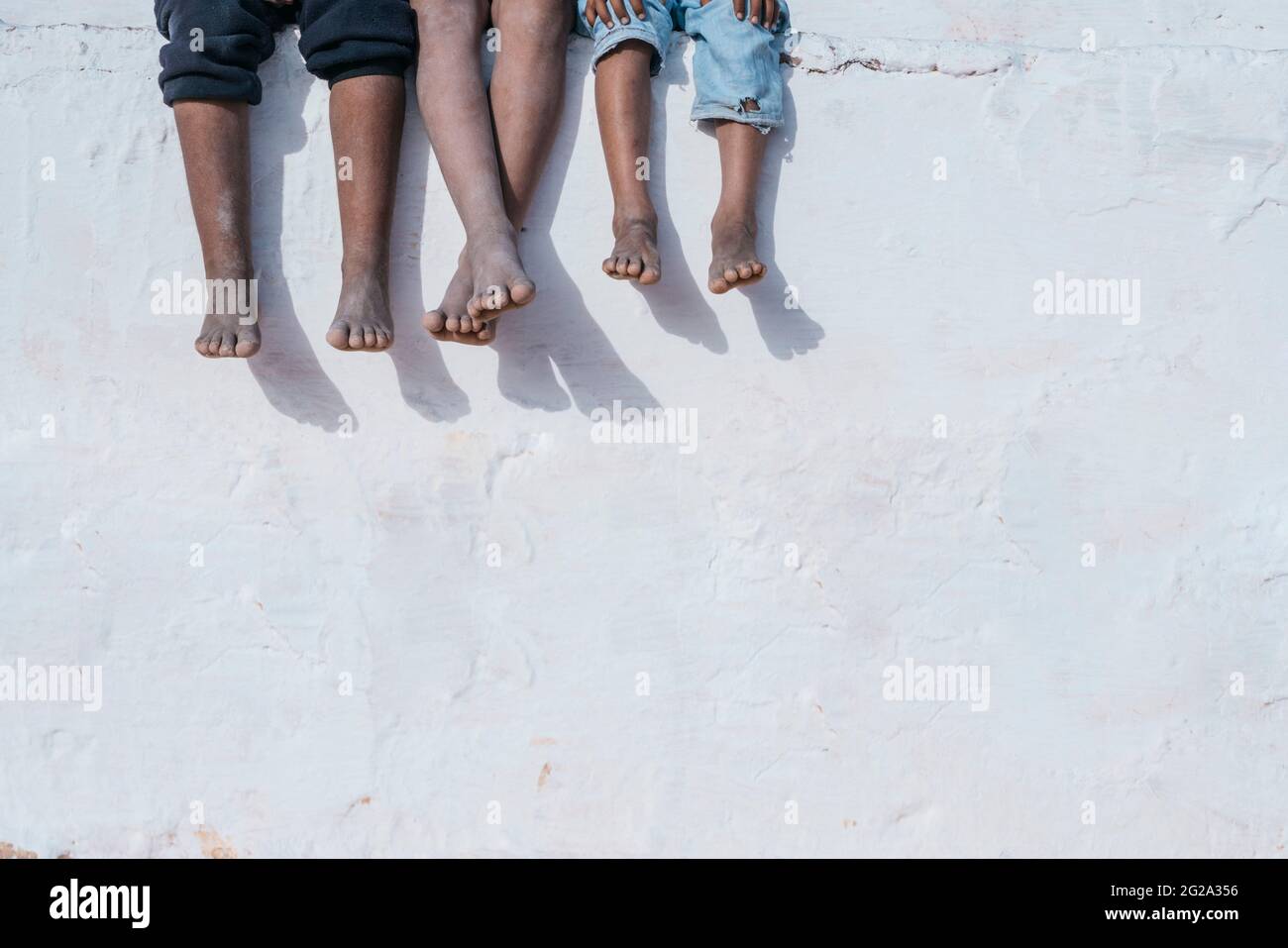 Sahara desert camp kids hi-res stock photography and images - Alamy