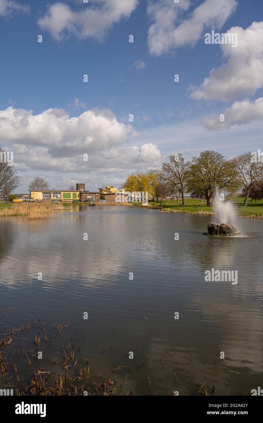 The promenade and boating lake on the Riverside Leisure Area in ...