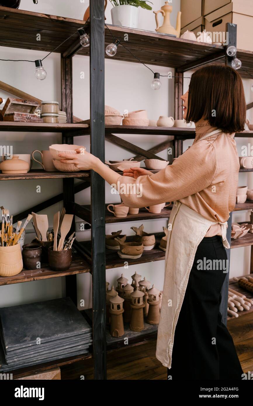 Organizing vertical hi-res stock photography and images - Alamy