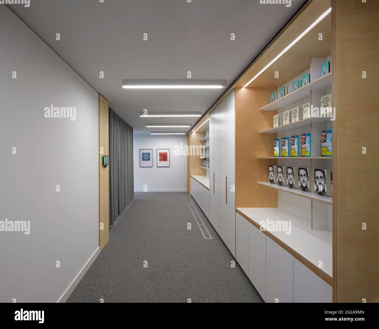 Corridor. Pan Macmillan offices, London, United Kingdom. Architect ...