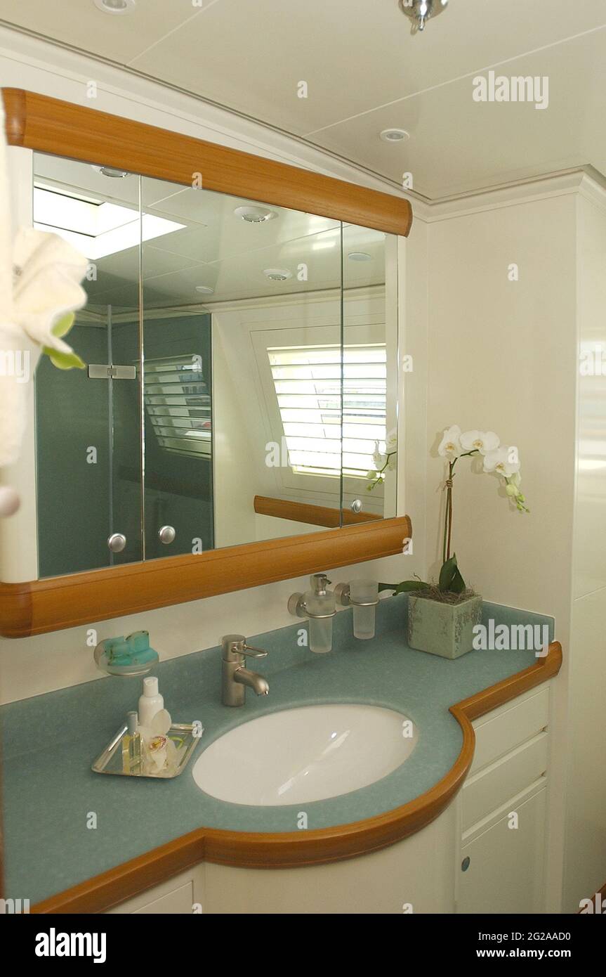 ONE OF THE EN SUITE BATHROOMS ABOARD MIRABELLA V THE WORLD LARGEST ...