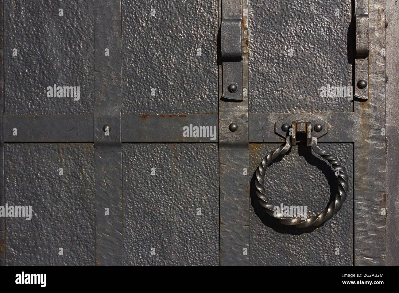 Gothic wrought iron gate hi-res stock photography and images - Alamy