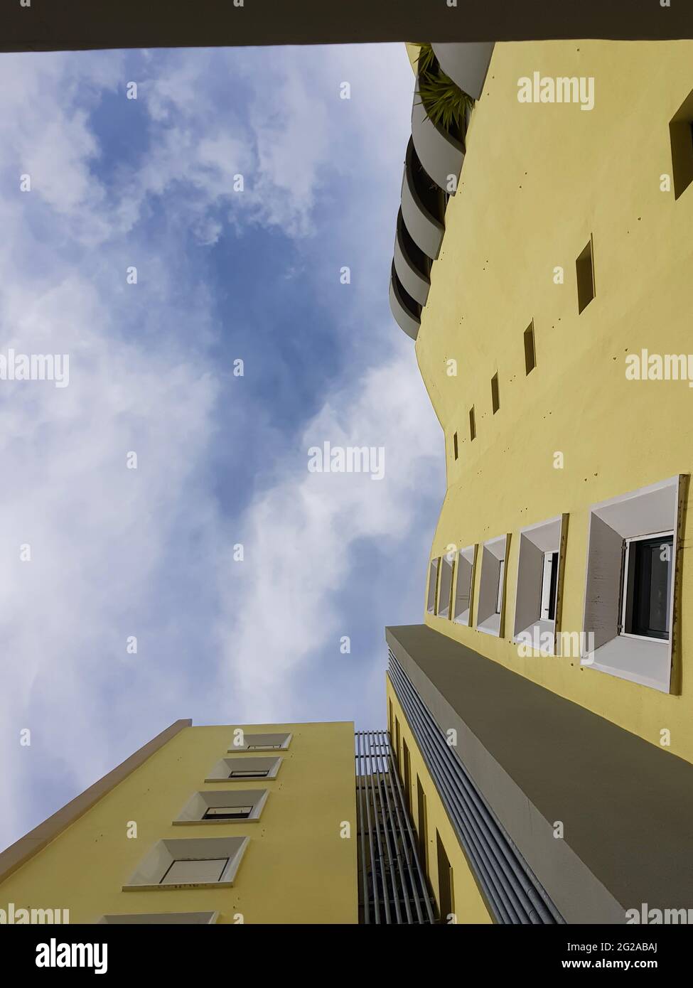 Bottow view hi-res stock photography and images - Alamy