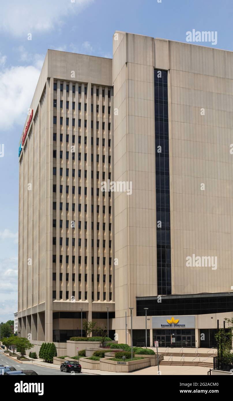 Rjr plaza building hi-res stock photography and images - Alamy