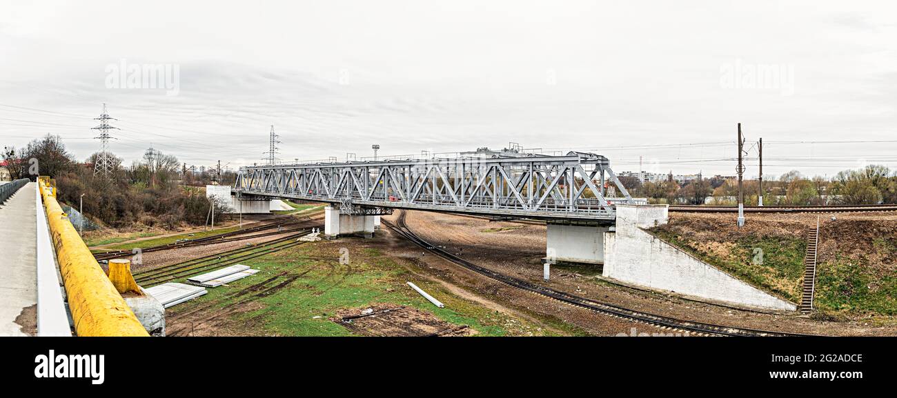 Railway metal bridge perspective view hi-res stock photography and ...