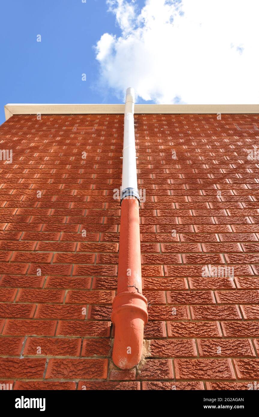 Old brick industrial building exterior hi-res stock photography and ...