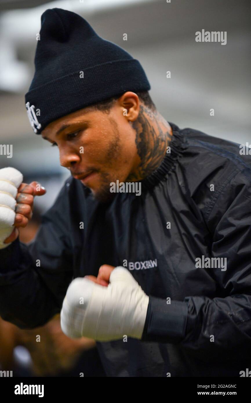 Gervonta Davis Boxing High Resolution Stock Photography and Images - Alamy