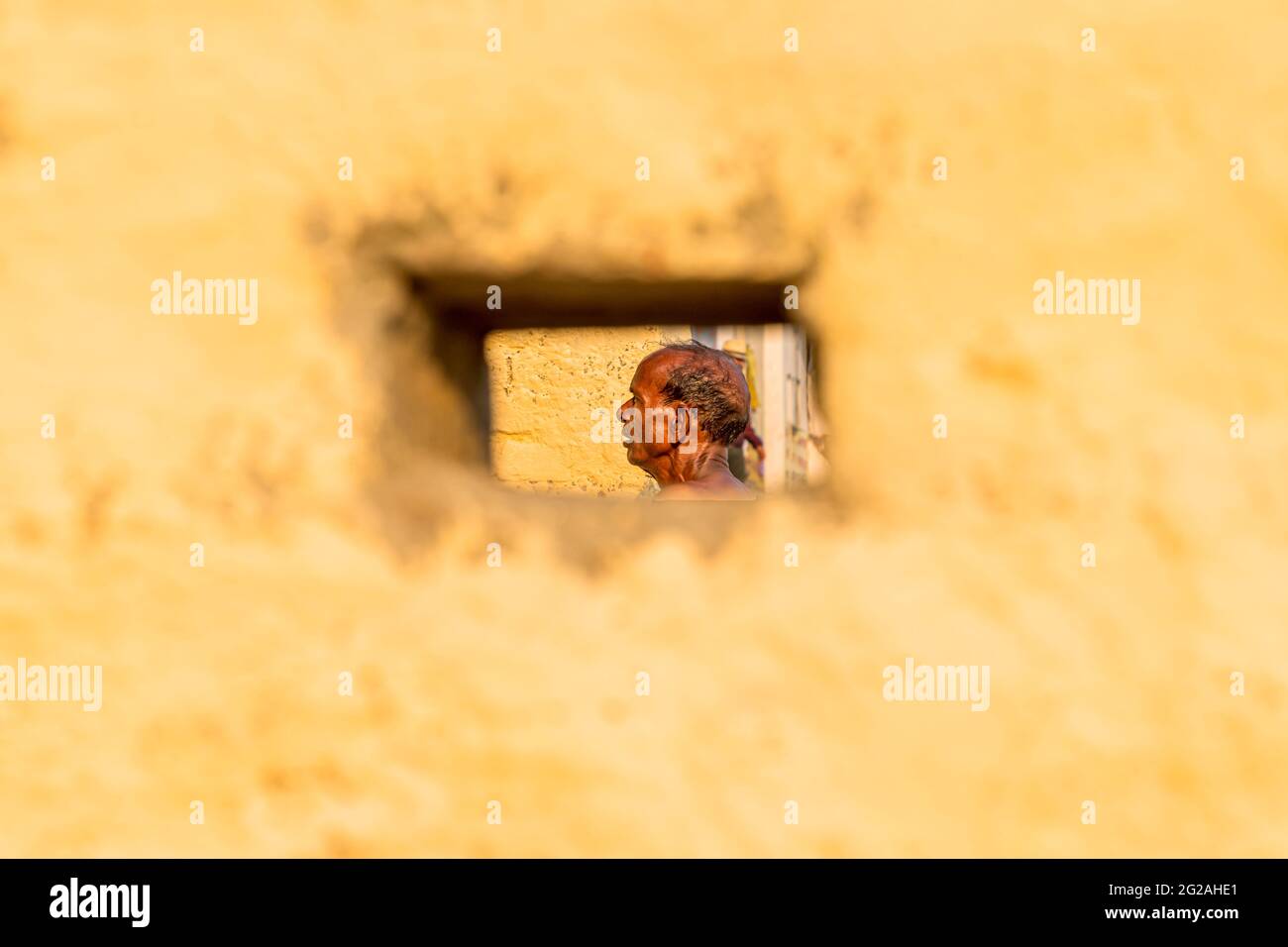 portrait of a old man (frame into frame concept) at yamuna ghat,delhi ...