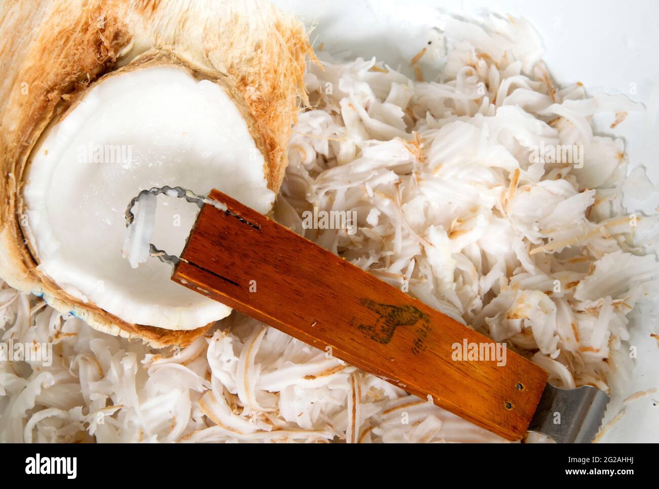 Grating Coconut High Resolution Stock Photography and Images - Alamy