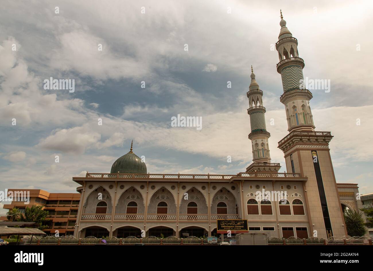 Al yusraw hi-res stock photography and images - Alamy