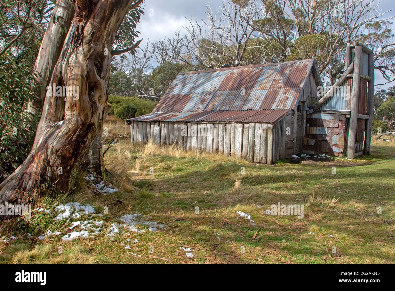 Wallace Hut, Alpine National Park Stock Photo - Alamy
