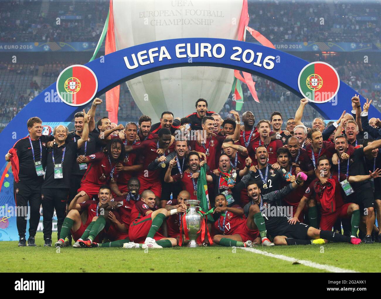 Em pokal hi-res stock photography and images - Alamy