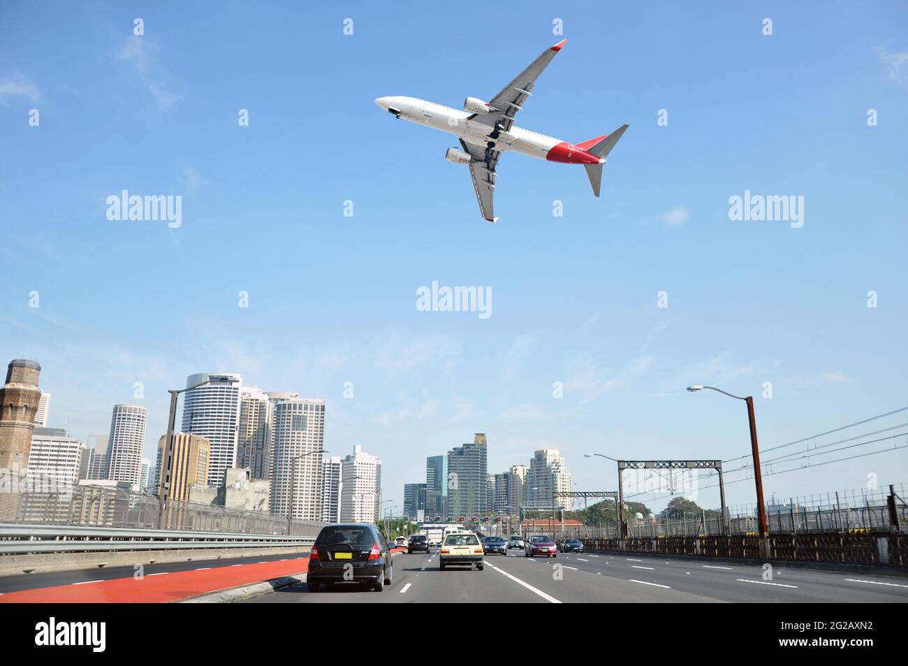 Airplane airborne hi-res stock photography and images - Alamy
