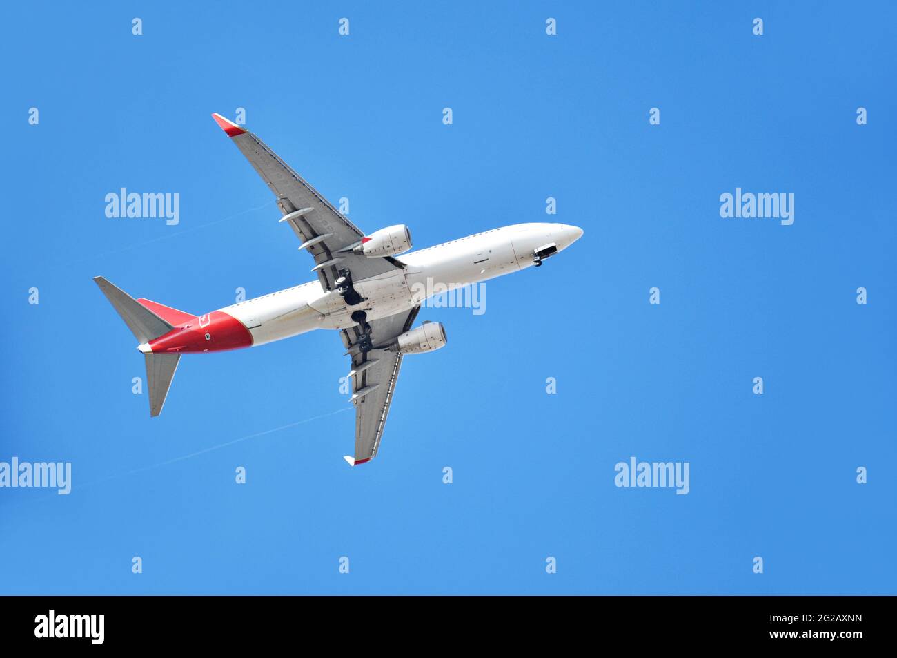 Aircraft aeroplane plane airplane airborne hi-res stock photography and ...