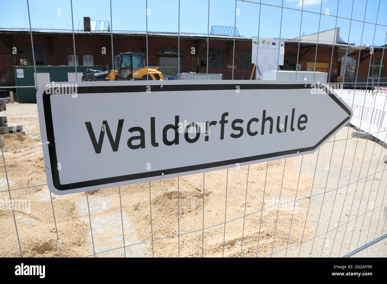 Themenbild Symbolbild Waldorfschule Eine Waldorfschule auch: Rudolf ...